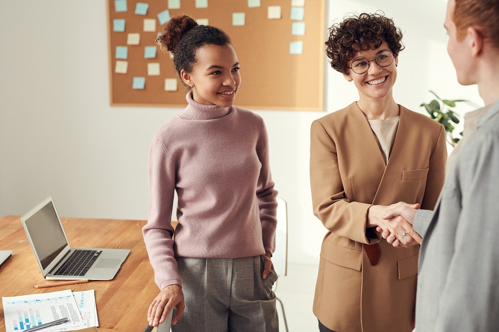 3 Cara Memilih Partner Bisnis Yang Tepat, Cek Disini! 3 Cara Memilih Partner Bisnis Yang Tepat, Cek Disini!